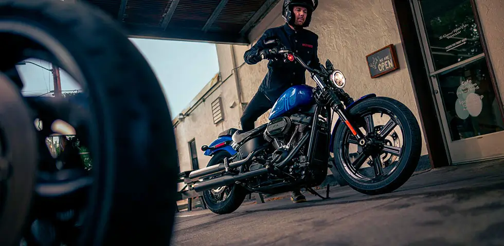 STREET BOB®: Moto Clásica Urbana Ideal | H-D® Chile